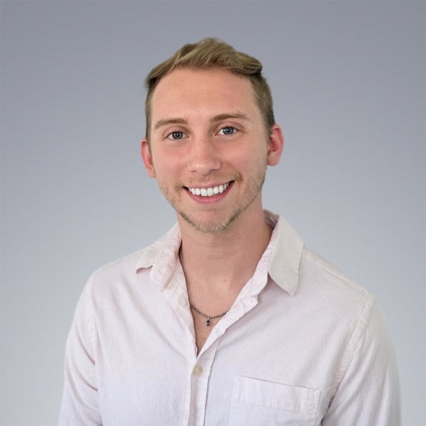 Nicholas Smith | PetRelocation